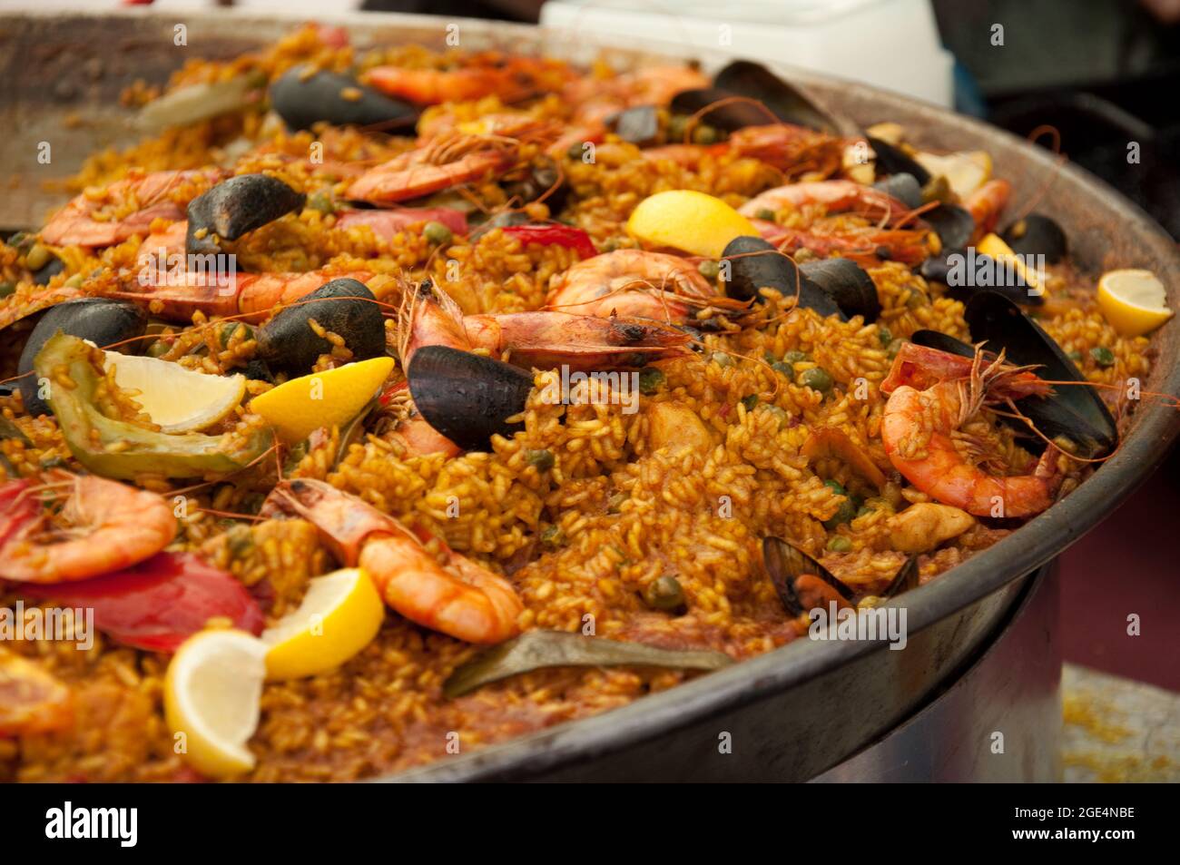 Paella market stall hi-res stock photography and images - Alamy