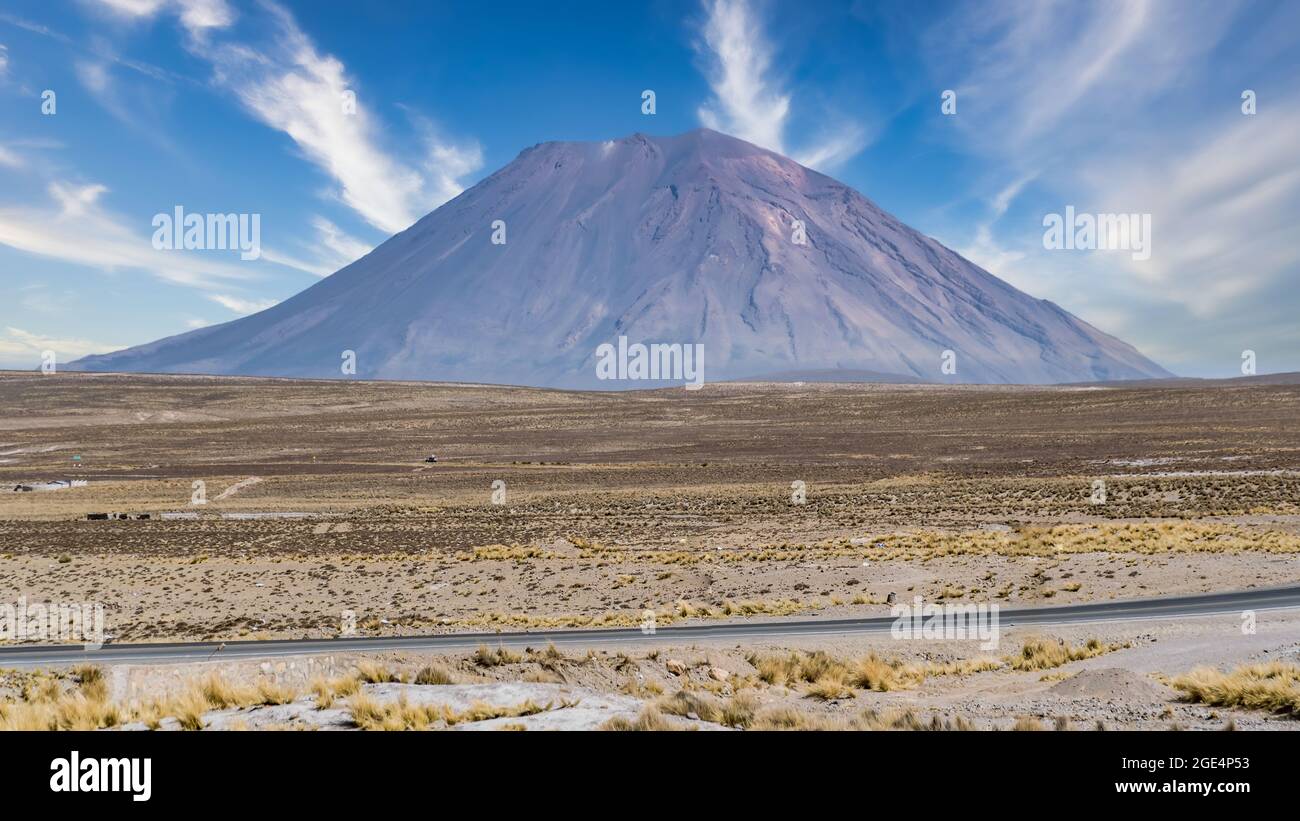 Majestic El Misti volcano mountain in Arequipa, Peru Stock Photo - Alamy