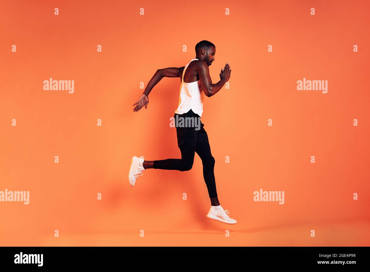 Sprinting male athlete wearing hi-res stock photography and images - Alamy