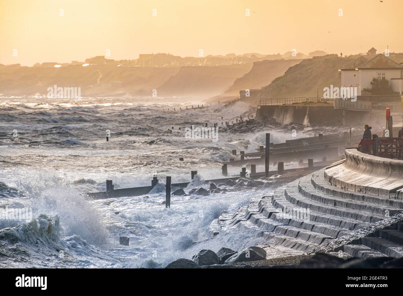 Ferocious waves hi-res stock photography and images - Alamy