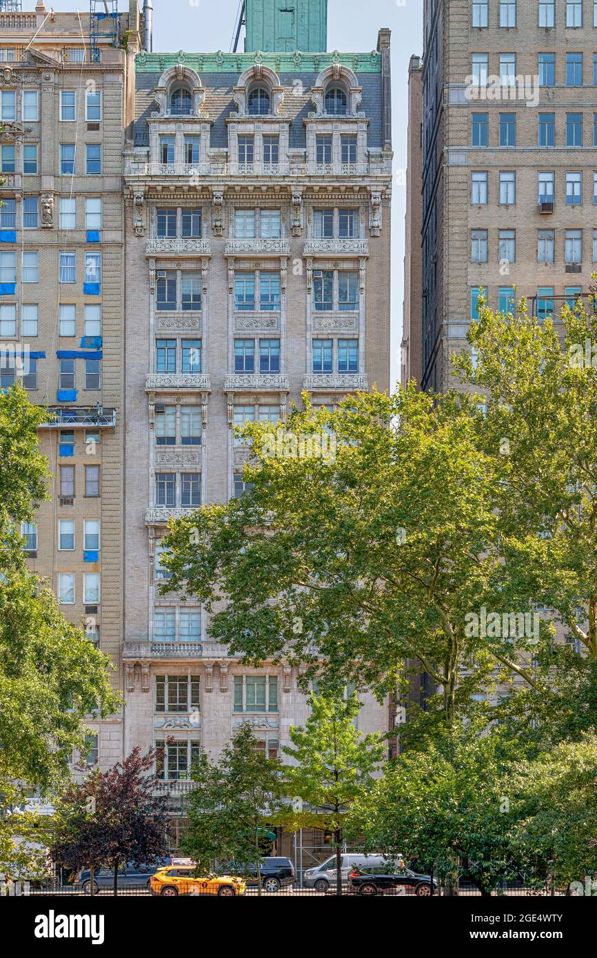 11 west 81 street hi-res stock photography and images - Alamy