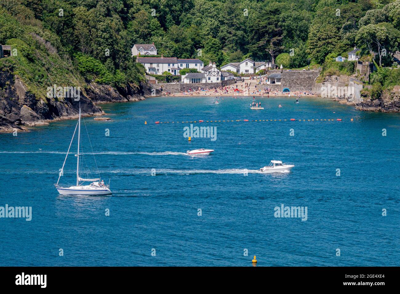 Readymoney cove cornwall hi-res stock photography and images - Alamy
