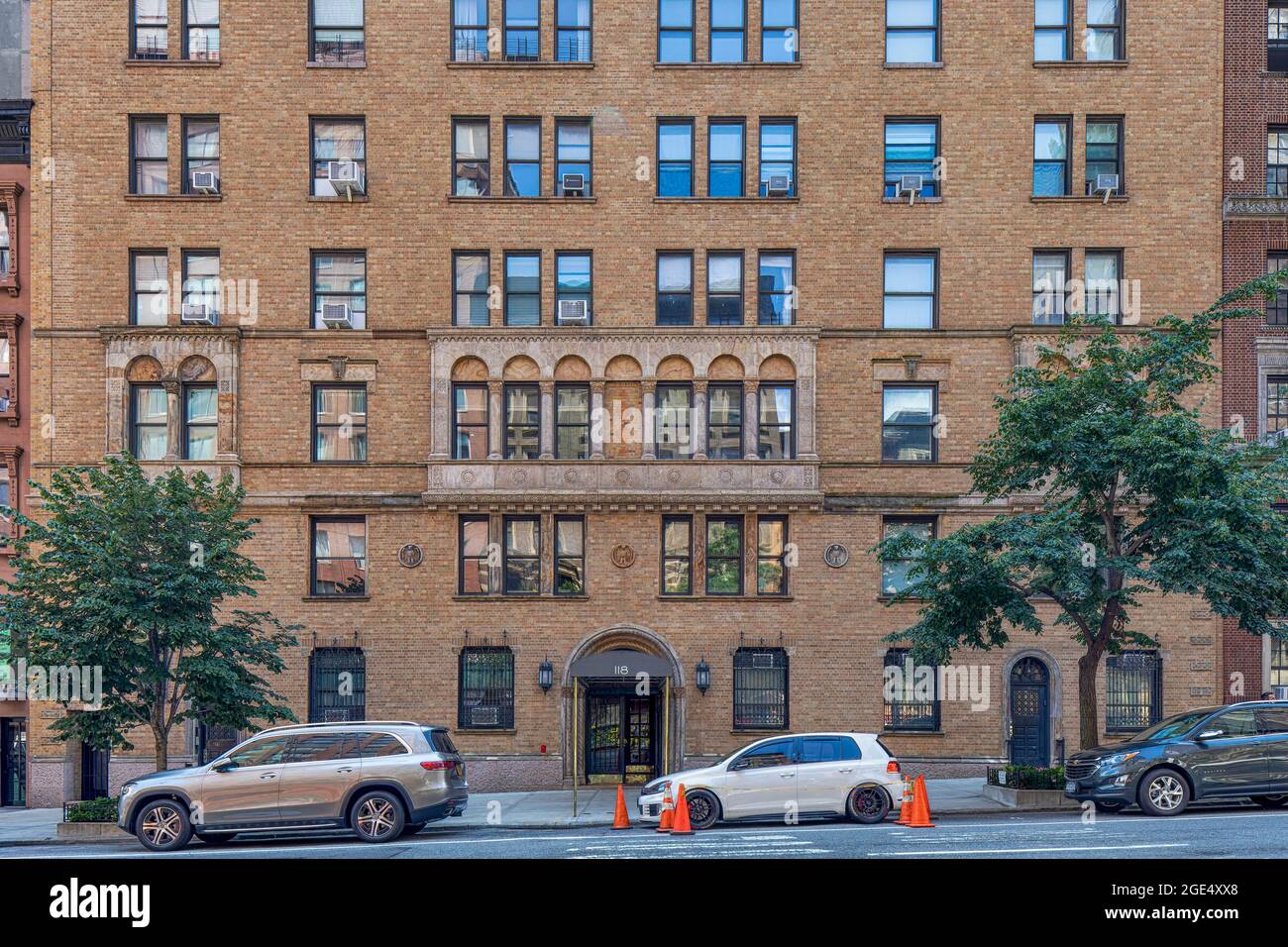 118 west 79th st hi-res stock photography and images - Alamy