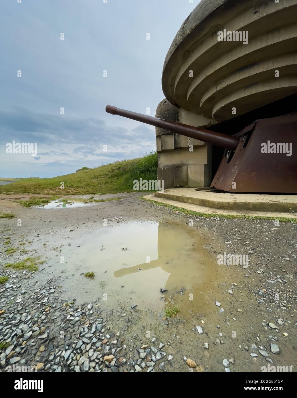 Omaha beach normandy france bunker hi-res stock photography and images ...