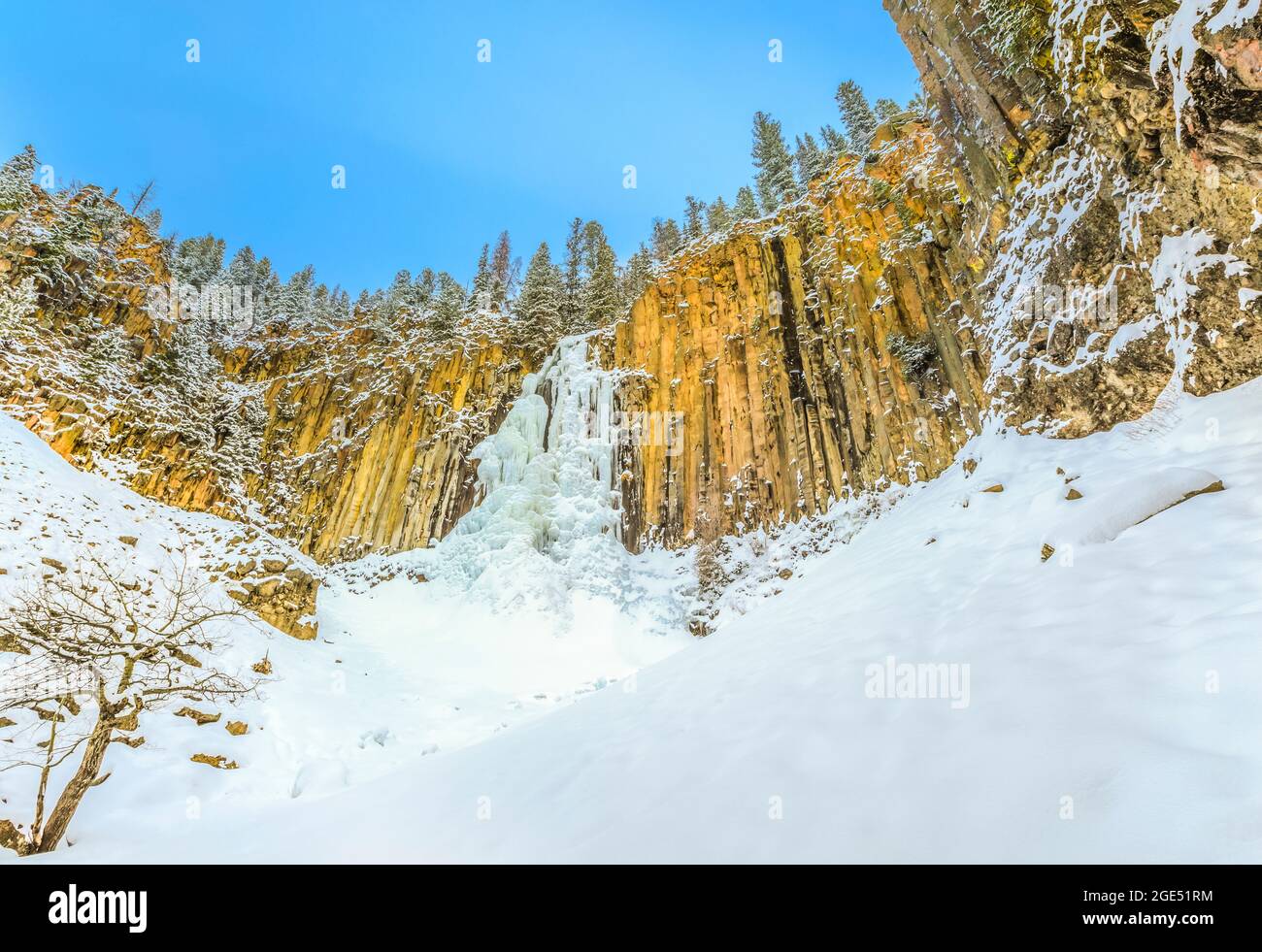 frozen palisade falls in the hyalite creek basin near bozeman, montana ...