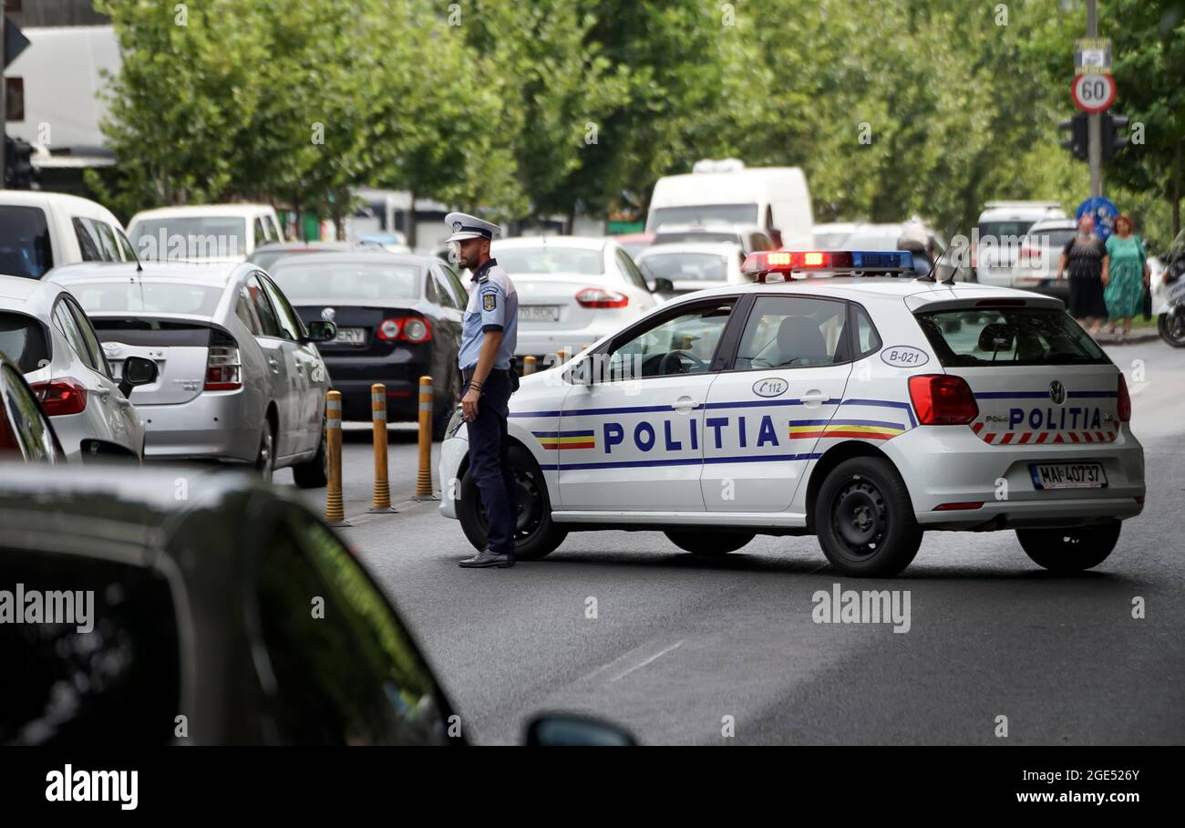 Security divert hi-res stock photography and images - Alamy