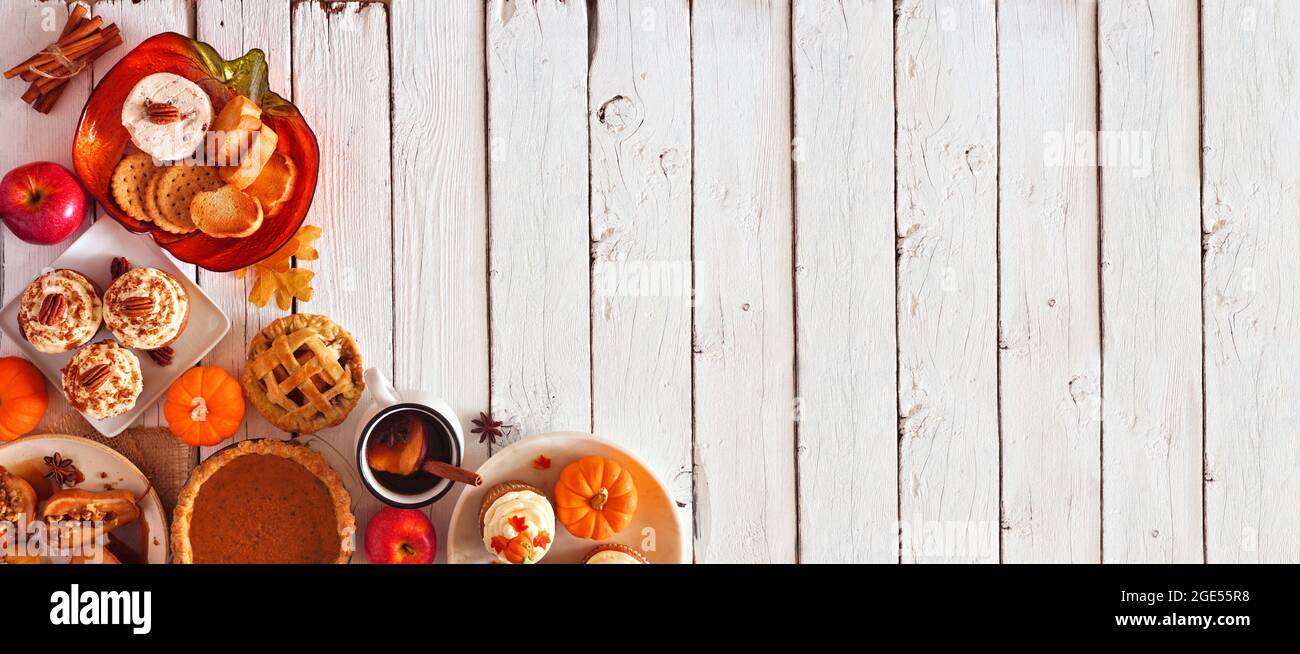 Autumn food corner border banner. Table scene with a selection of pies ...