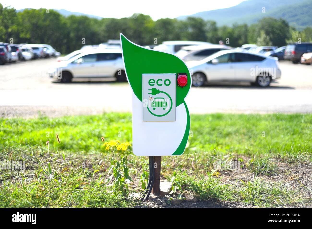 charging for electric vehicles sign Stock Photo - Alamy