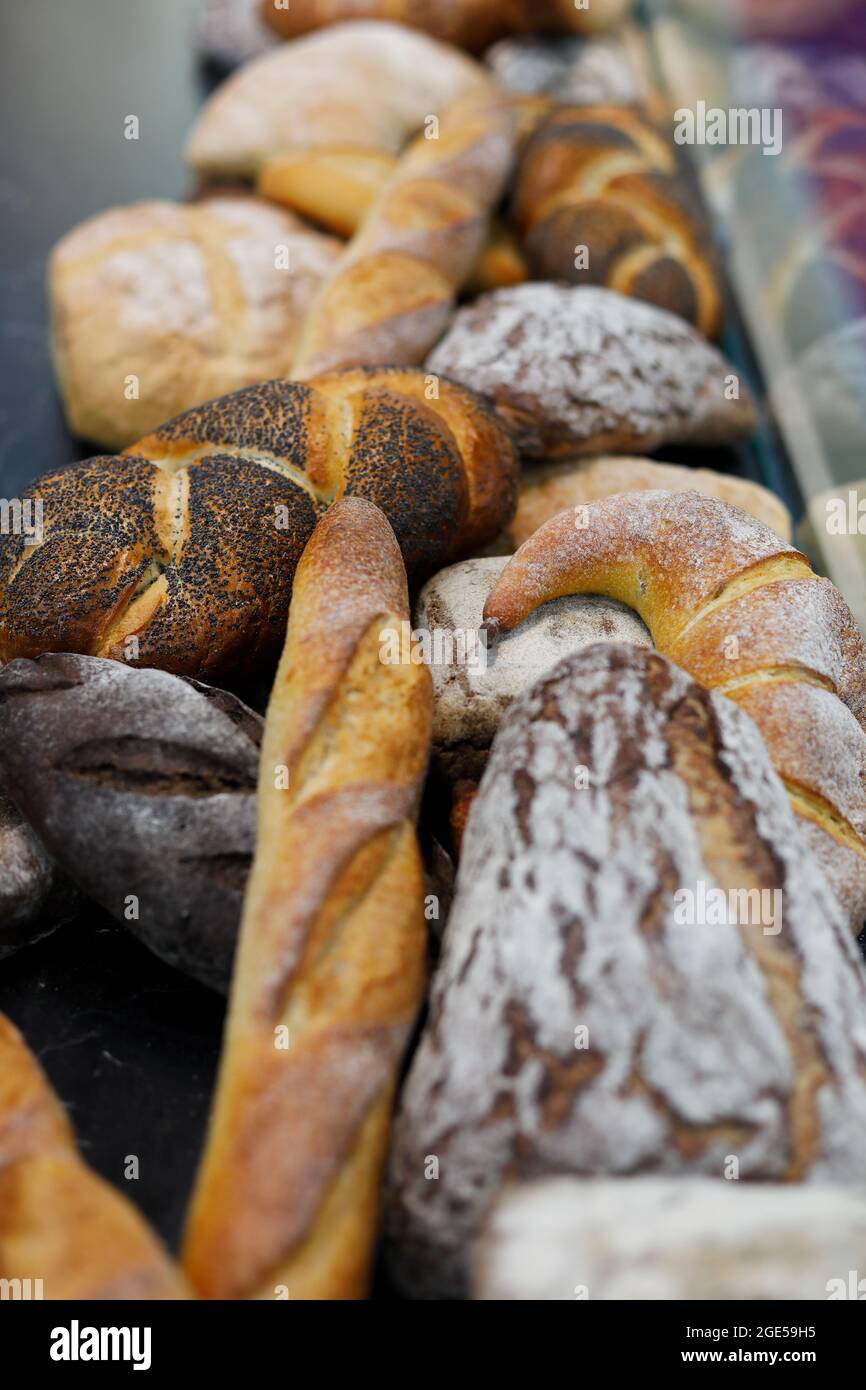 Bakery counter hi-res stock photography and images - Alamy