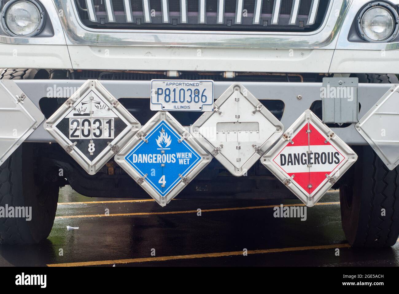 Midland, Michigan, USA - 8.2018: Veolia Environmental Services vehicle ...