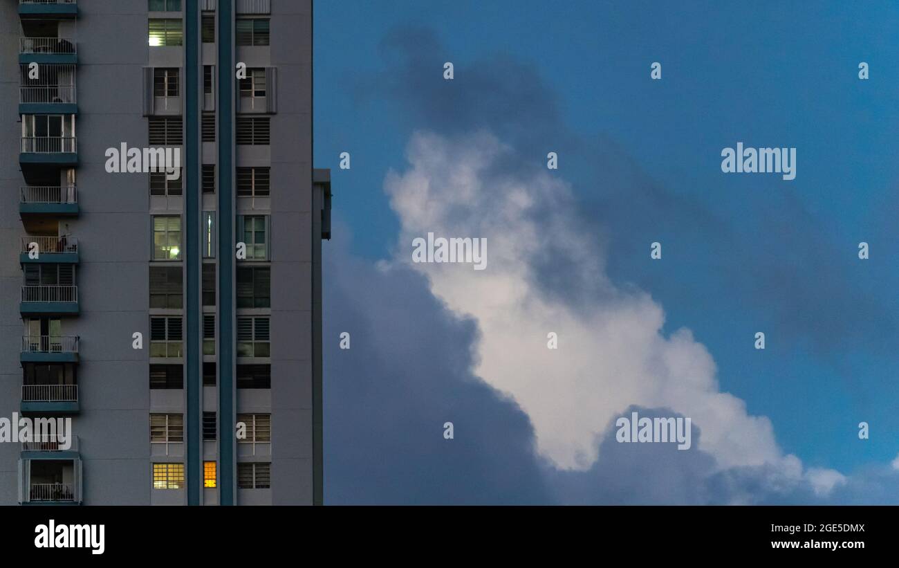 High rise tall modern contemporary outdoors hi-res stock photography ...