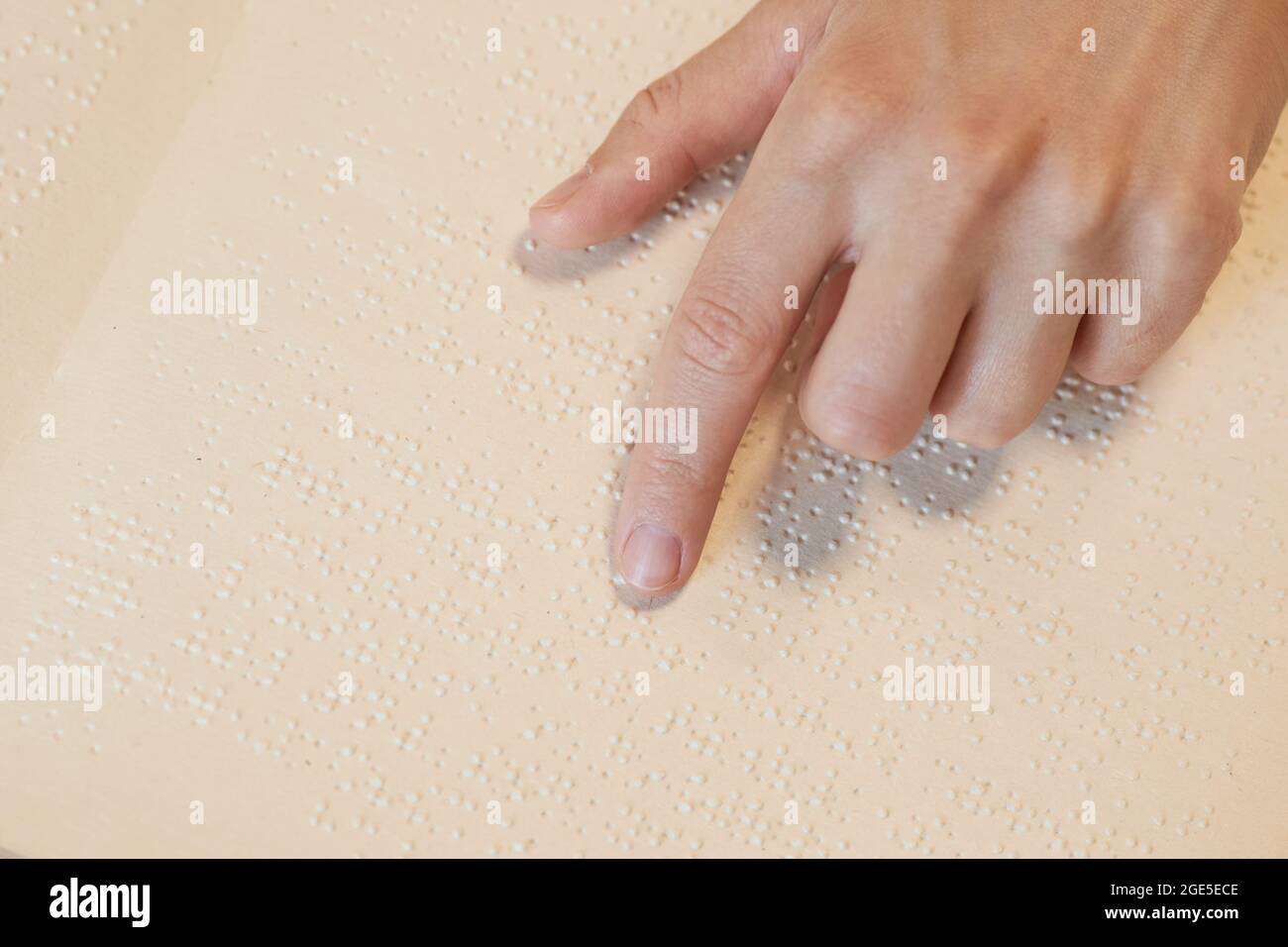 Blind person hi-res stock photography and images - Alamy