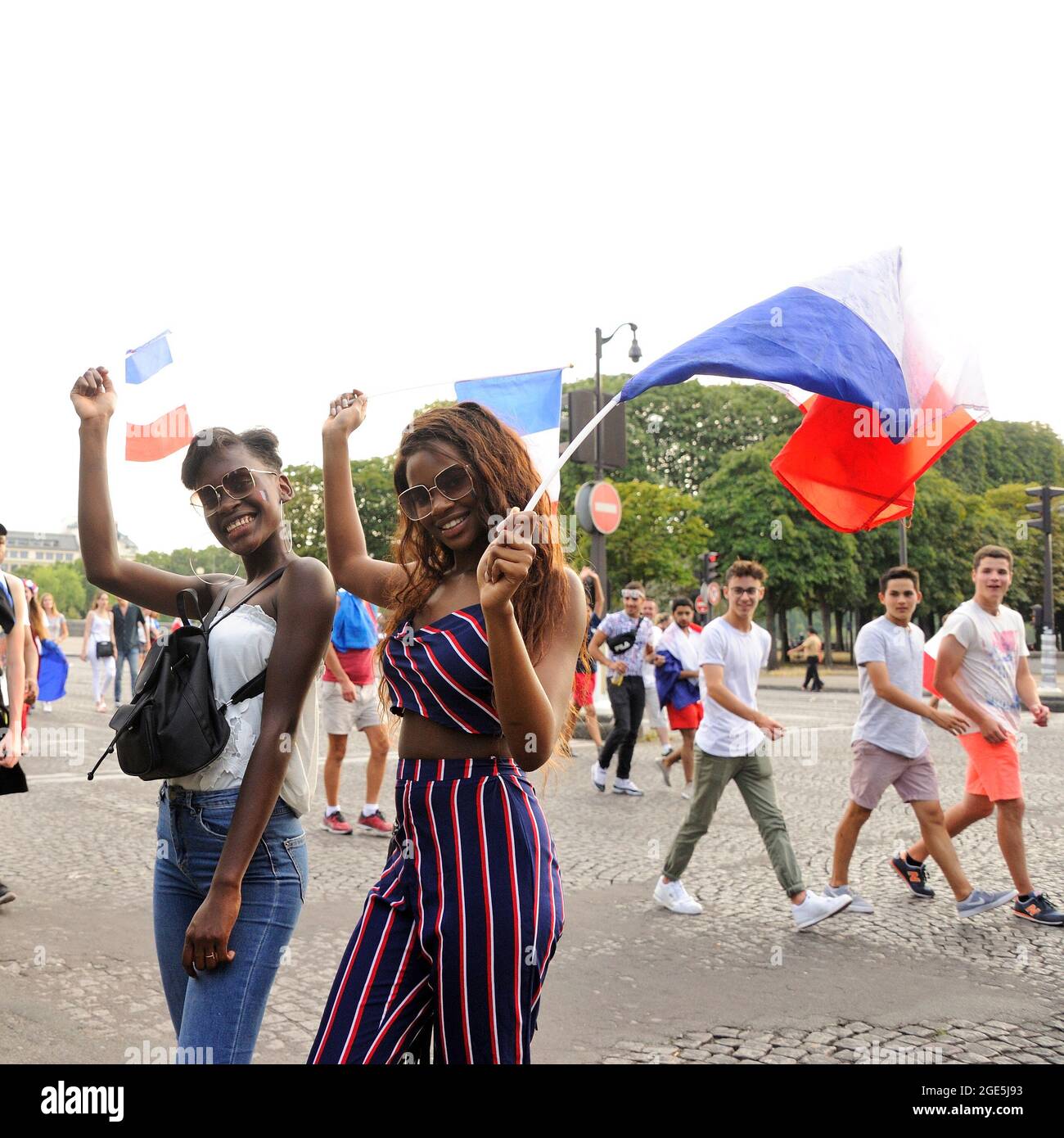 FRANCE, PARIS (75) FRENCH FANS IN THE FINAL OF THE 2018 FOOTBALL WORLD ...