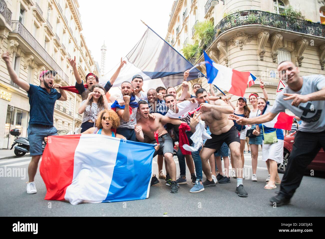 FRANCE, PARIS (75) FRENCH FANS IN THE FINAL OF THE 2018 FOOTBALL WORLD ...