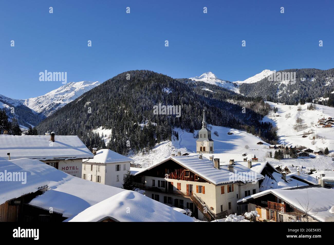 FRANCE, SAVOIE (73) BEAUFORTAIN, VILLAGE AND HAMLET OF ARECHES-BEAUFORT ...