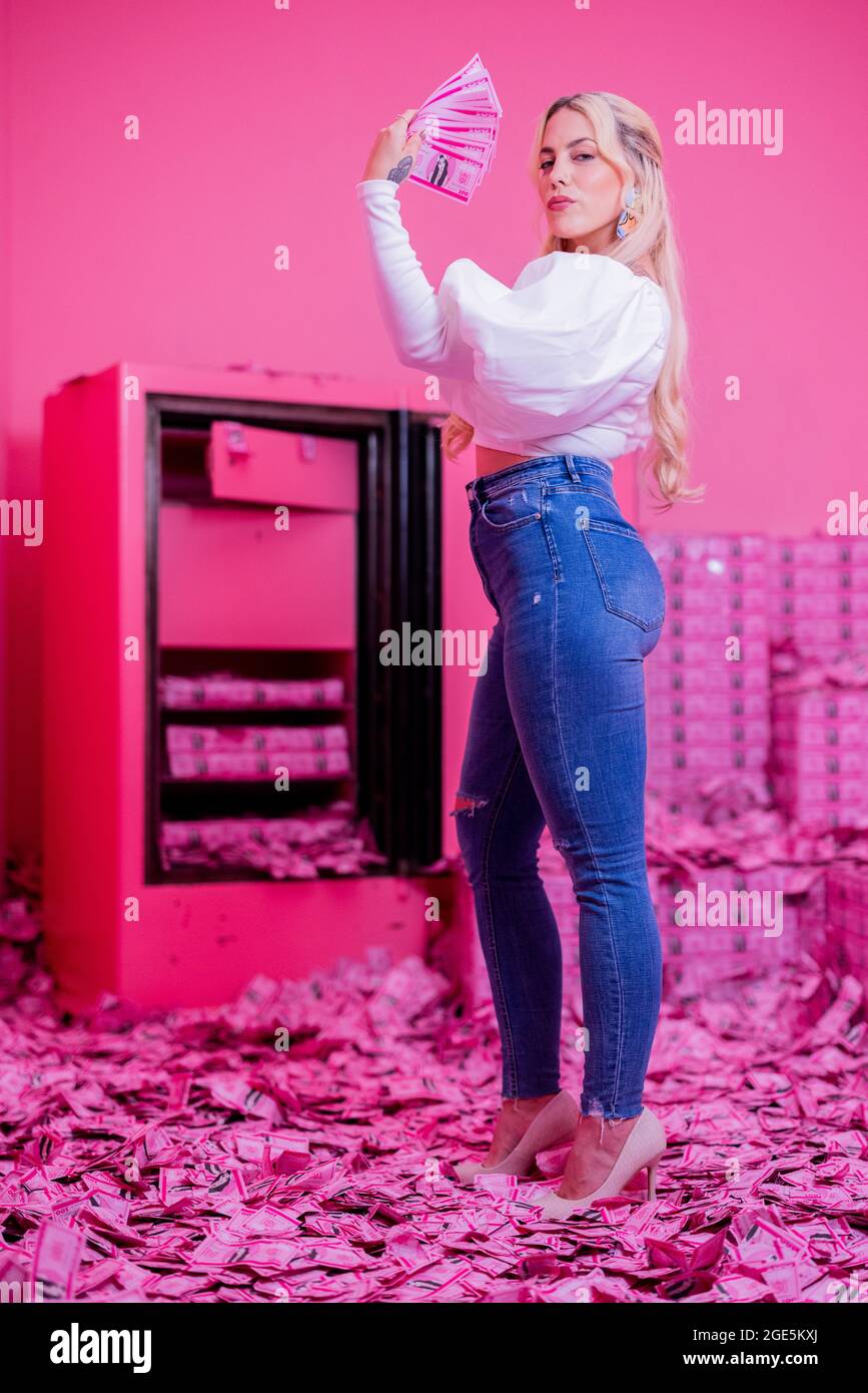 Cologne, Germany. 16th Aug, 2021. LaFee (real name: Christina Klein ...