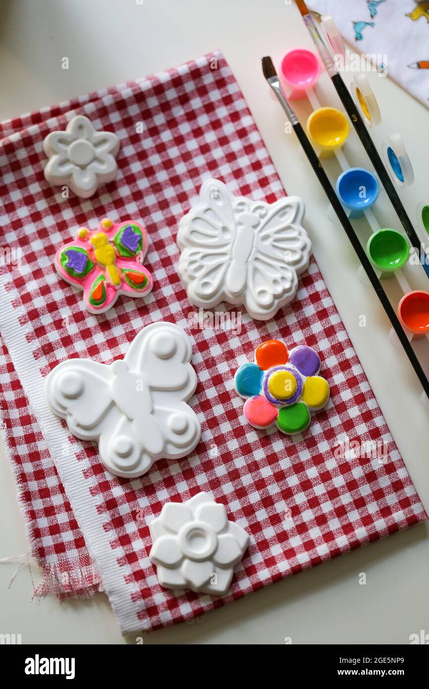 activity for kid, stone coloring Stock Photo - Alamy