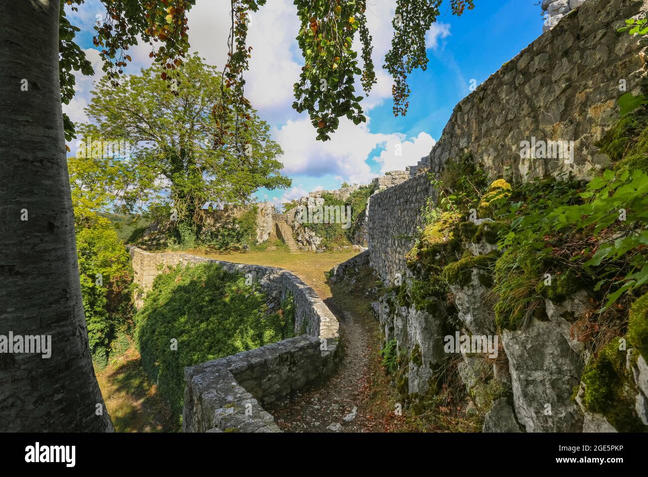 Hohengundelfingen castle hi-res stock photography and images - Alamy