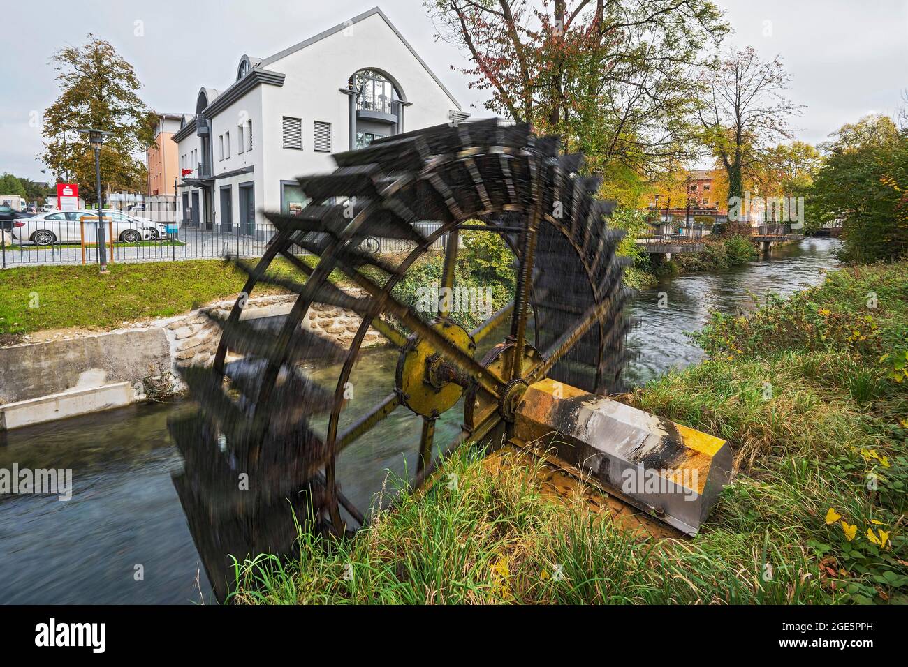 Old water wheel hi-res stock photography and images - Alamy