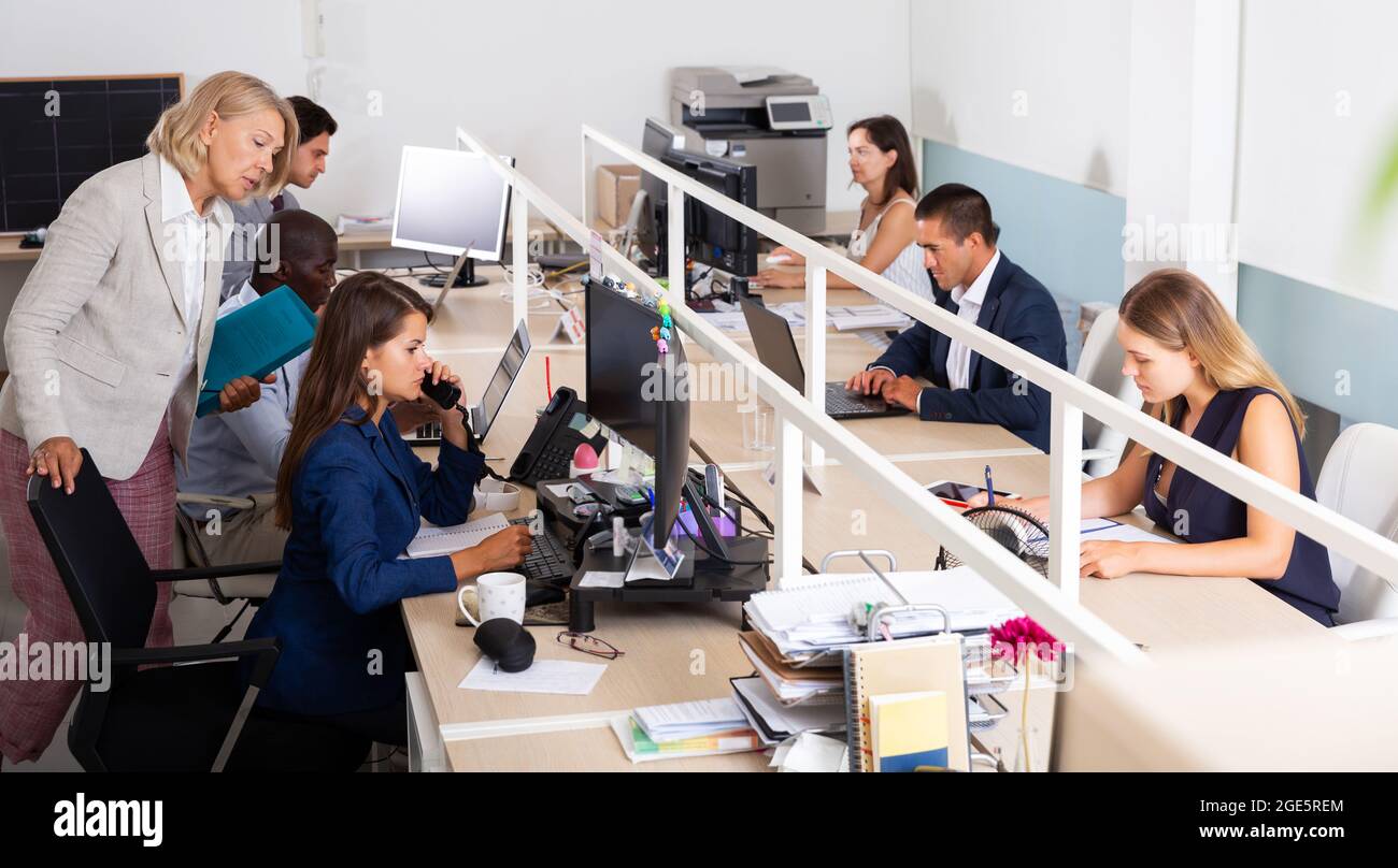 International business team working and communicating together Stock ...