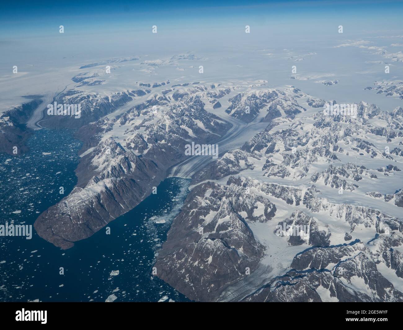 Ice calving hi-res stock photography and images - Alamy