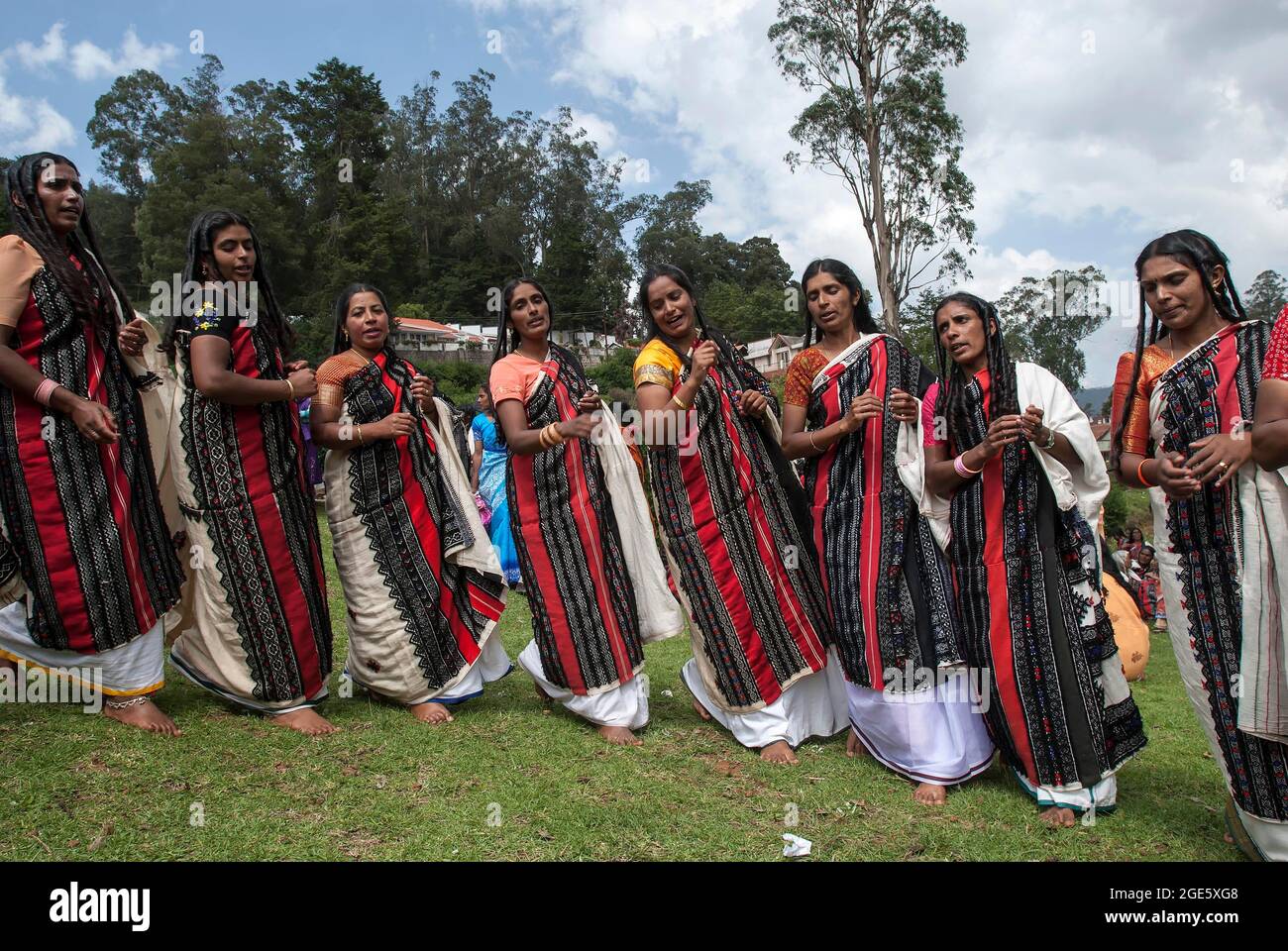 Toda dance hi-res stock photography and images - Alamy