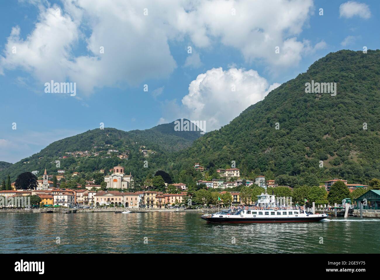 Ferry lago maggiore hi-res stock photography and images - Alamy