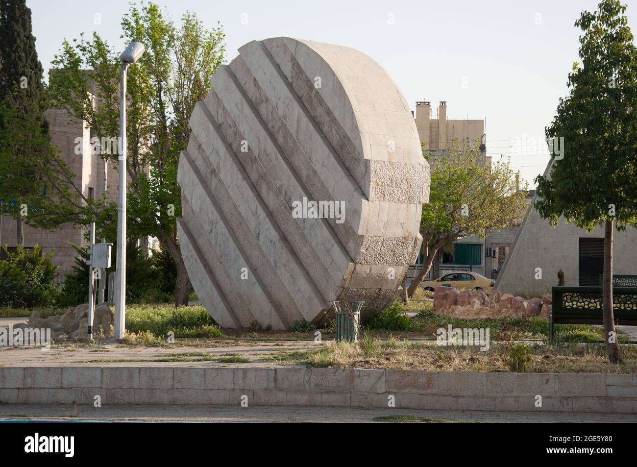 Vehicles roundabout hi-res stock photography and images - Alamy