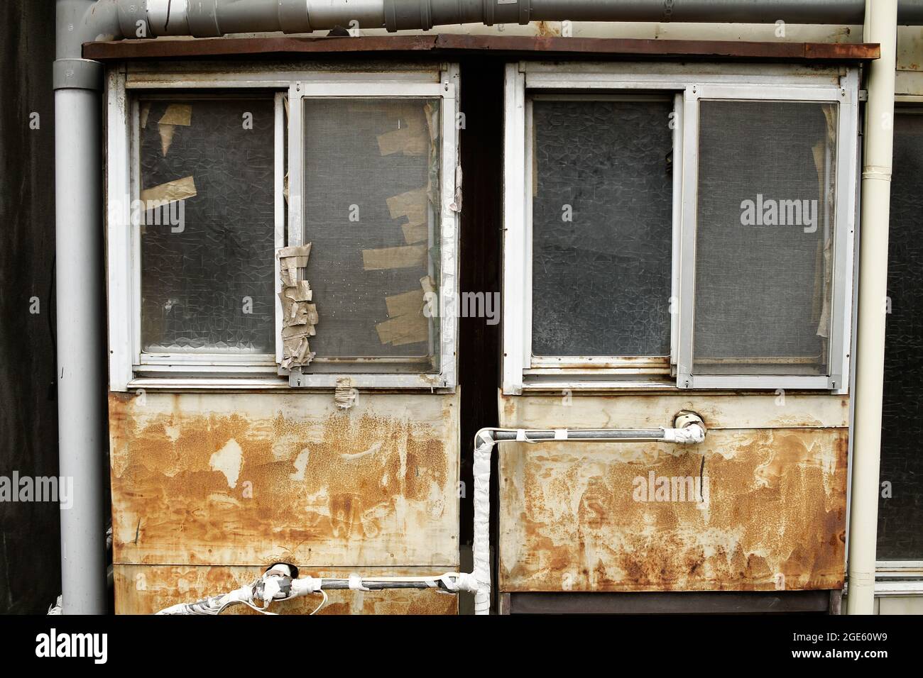 Rusty buildings hi-res stock photography and images - Alamy