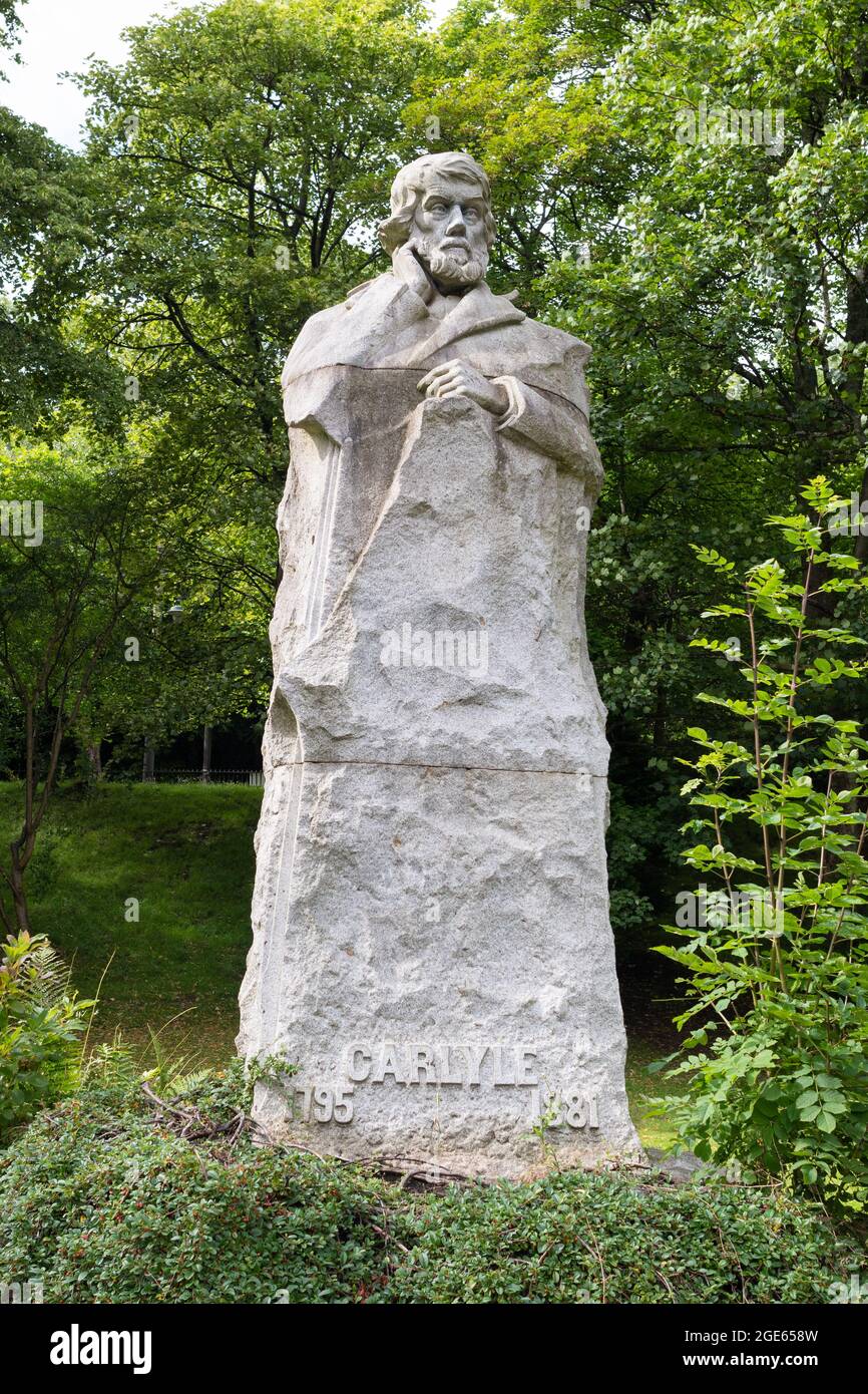 Thomas Carlyle statue, Kelvingrove Park, Glasgow, Scotland, UK Stock ...
