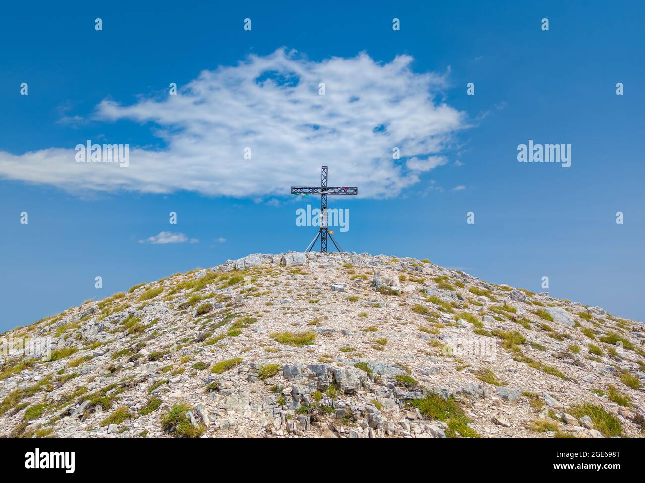 Monte Priora in Montefortino (Italy) - The landscape summit of Mount ...