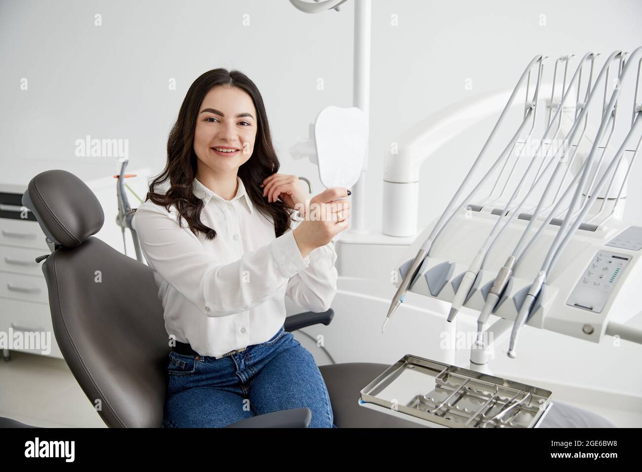 Checking teeth hi-res stock photography and images - Alamy