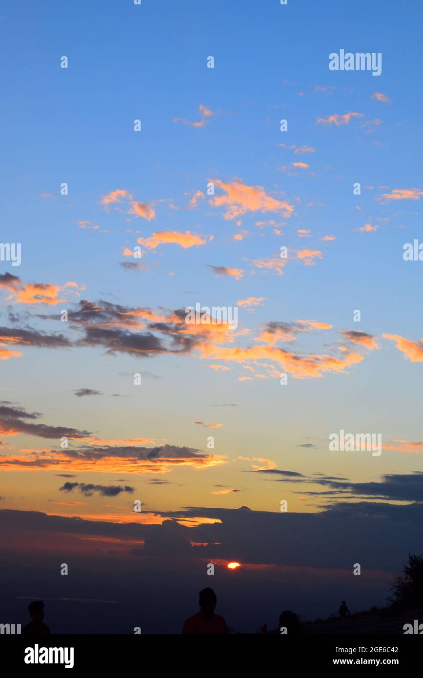Amazing sun hi-res stock photography and images - Alamy