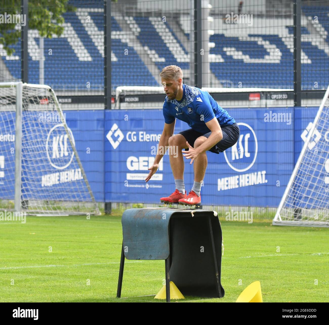 KSC Training second league club karlsruher sc training with trial ...