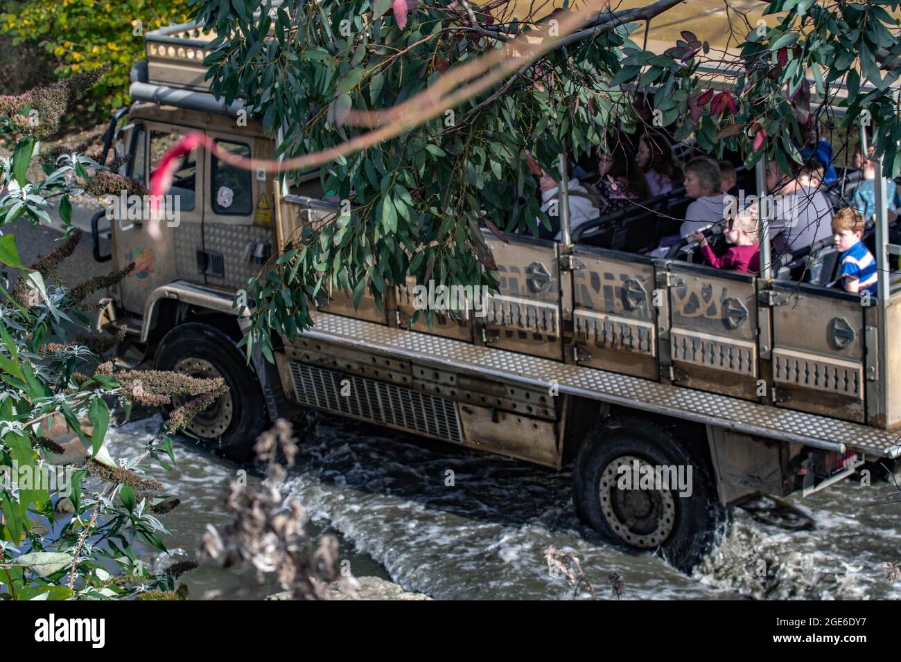 Zufari A Ride Into Africa CWOA Chessington World Of Adventure DLSR ...