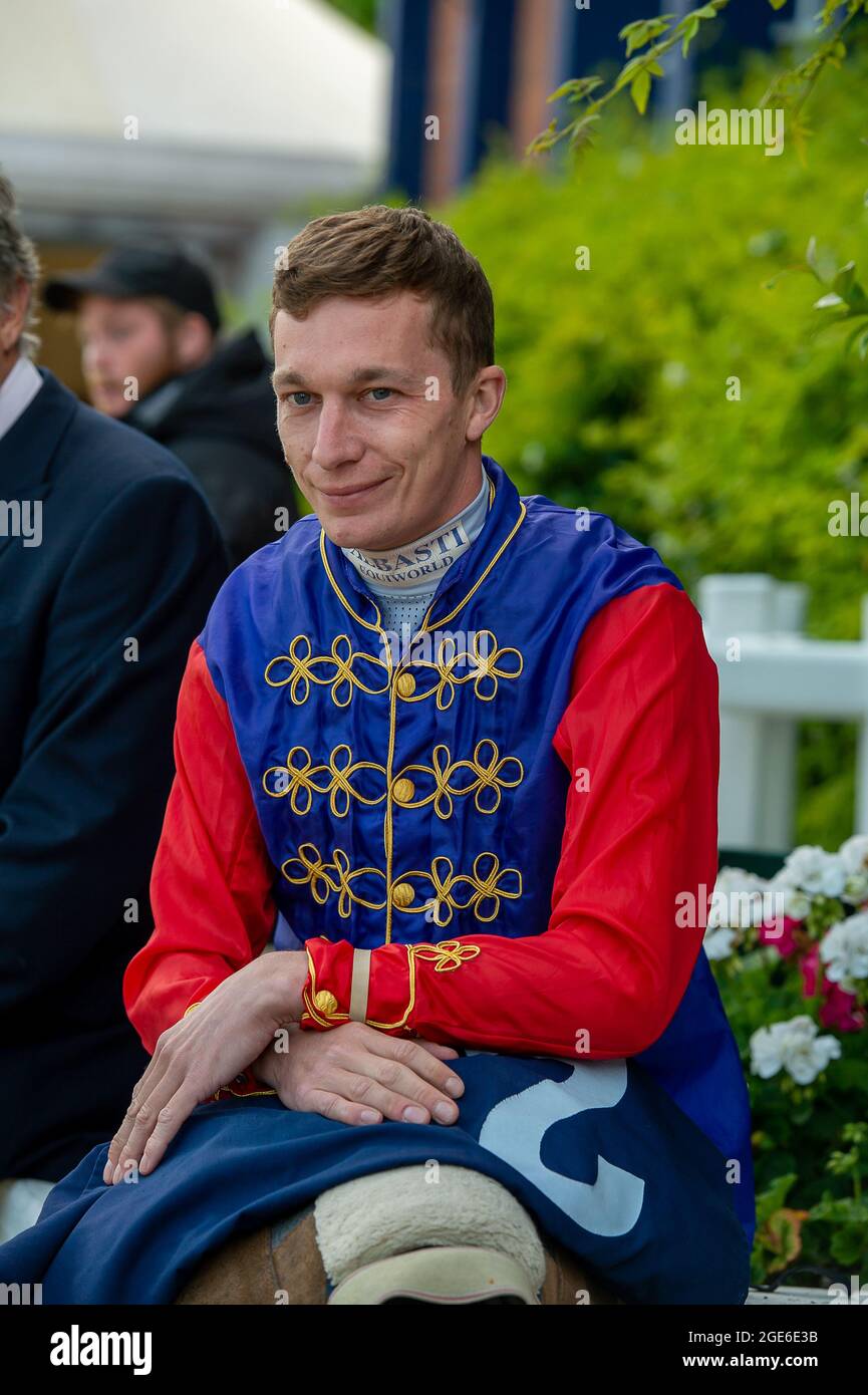 Windsor, Berkshire, UK. 16th August, 2021. Jockey Luke Morris wears ...