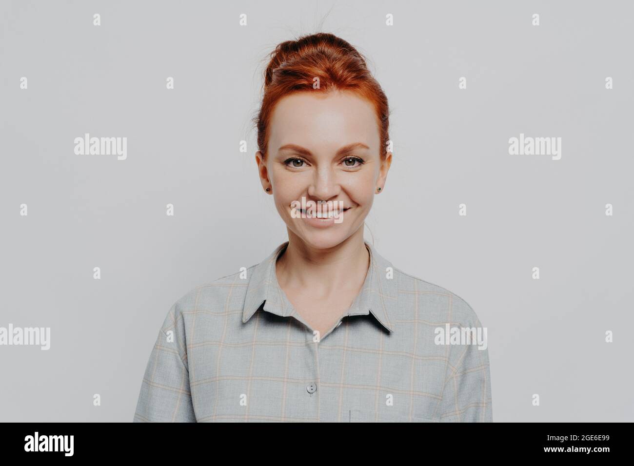 Positive satisfied hi-res stock photography and images - Alamy