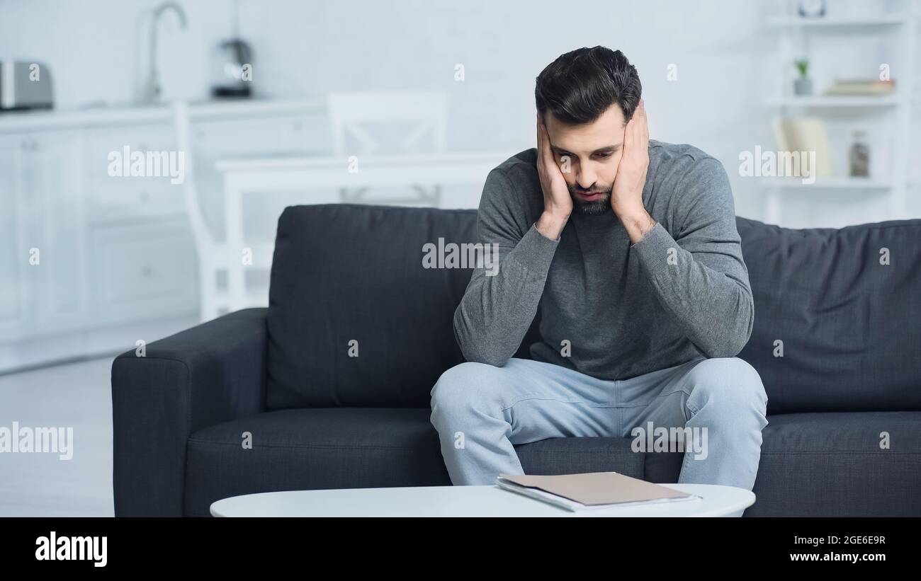 Tensed face hi-res stock photography and images - Alamy