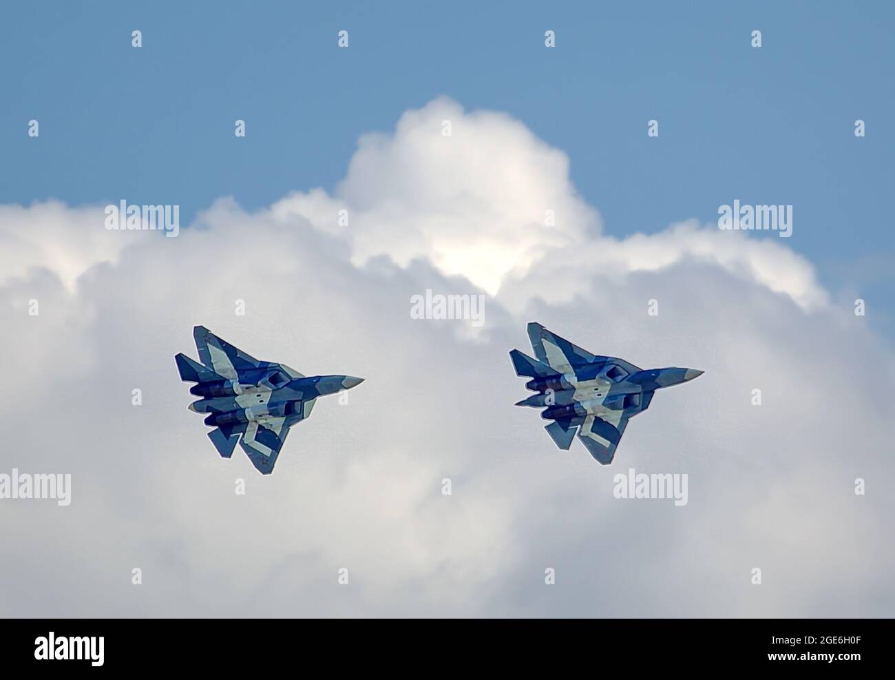 Sukhoi su 57 hi-res stock photography and images - Alamy