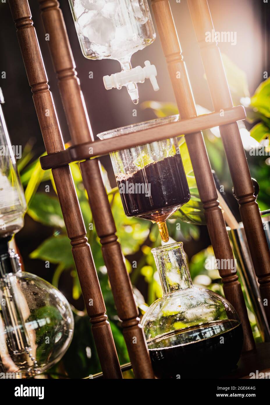 Cold brew coffee tower hi-res stock photography and images - Alamy