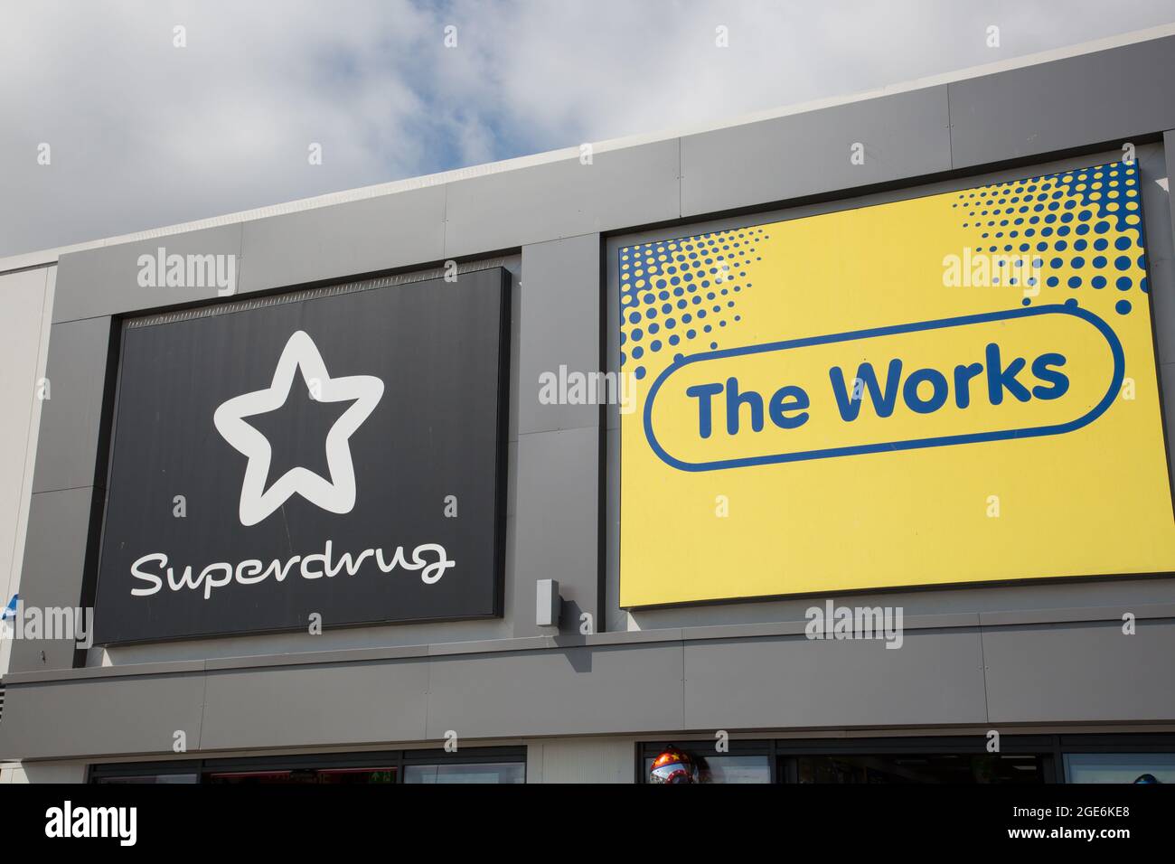 Superdrug logo hi-res stock photography and images - Alamy
