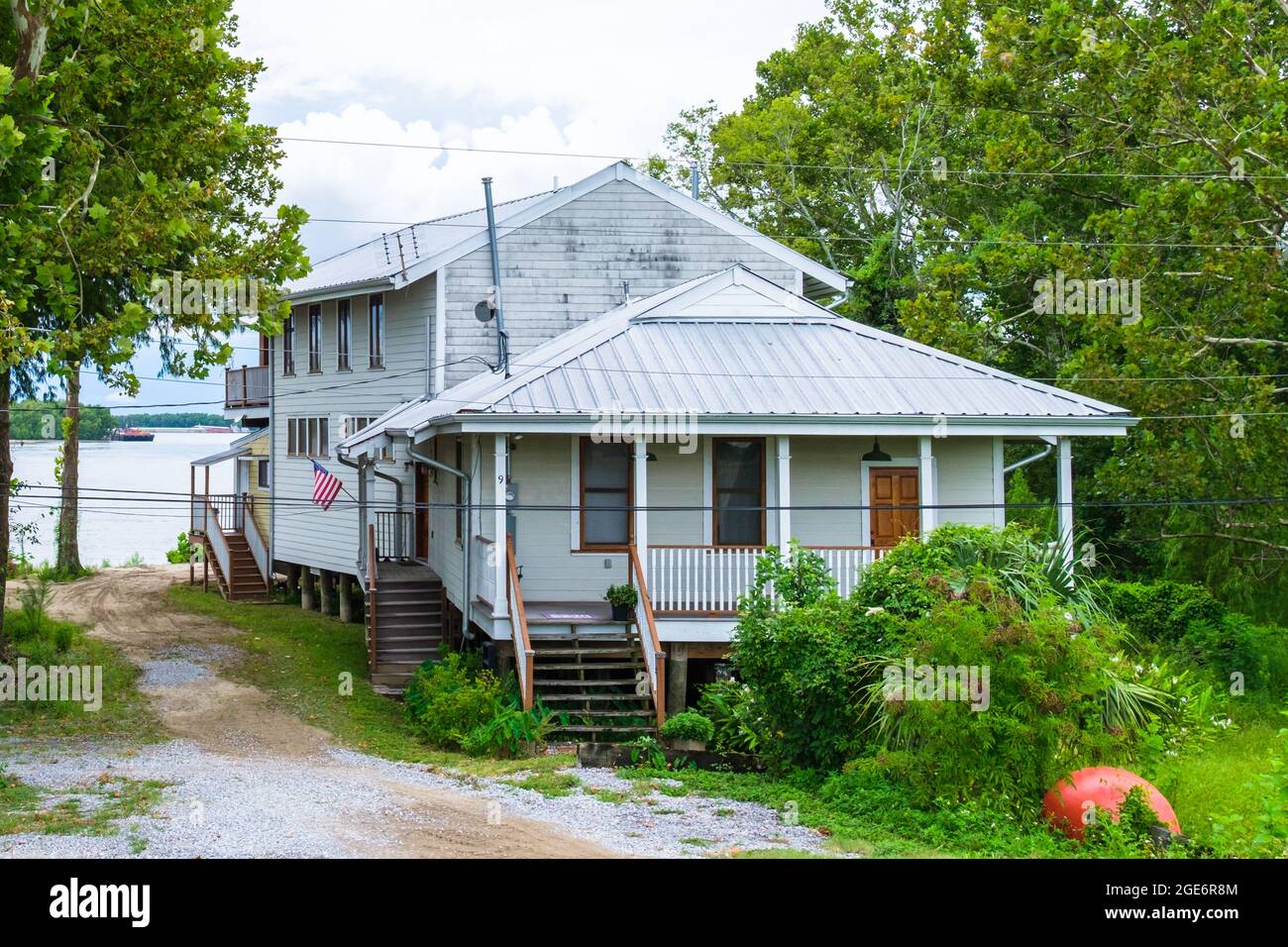 House on mississippi river batture hi-res stock photography and images ...