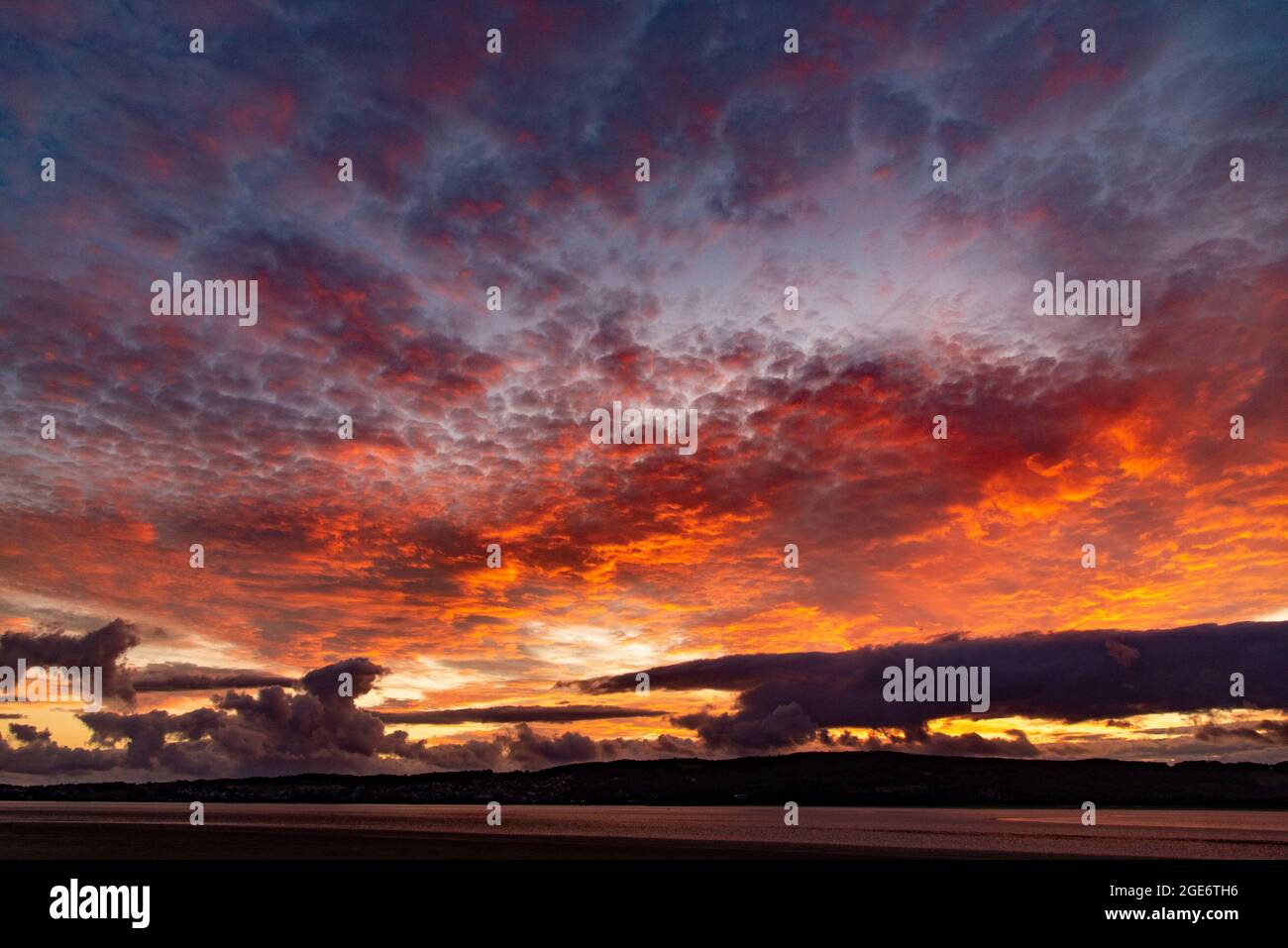 Fiery sky at sunset hi-res stock photography and images - Alamy