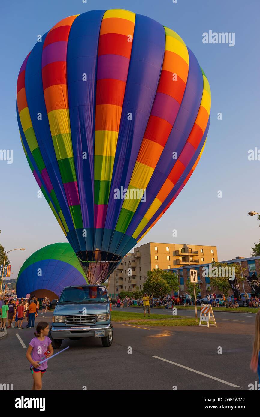 Annual balloon event hi-res stock photography and images - Alamy