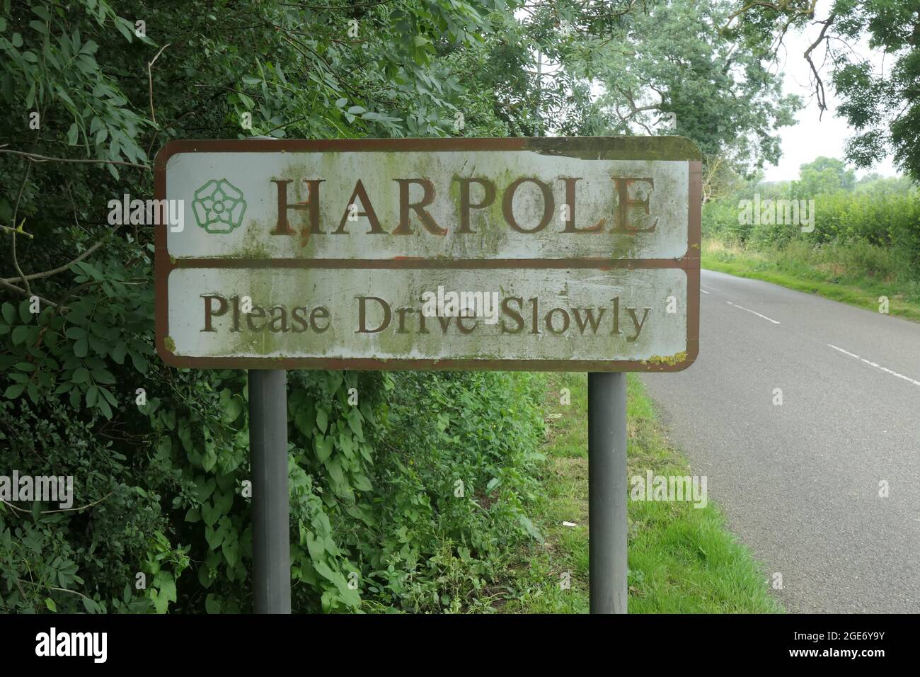 Village sign old northamptonshire england hi-res stock photography and ...