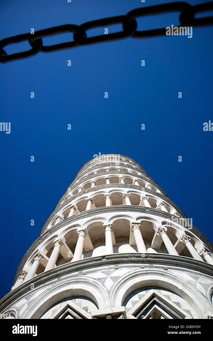 Perspective view of the architecture of the Leaning Tower of Pisa ...
