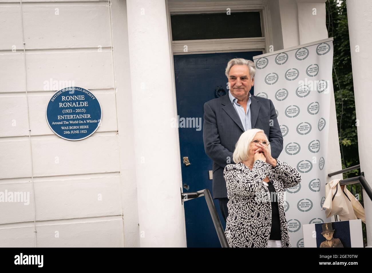 Downton Abbey actor Jim Carter and whistler Shiela Harrod unveil an ...