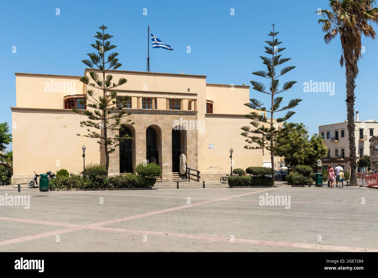 Archaeological museum greek islands hi-res stock photography and images ...
