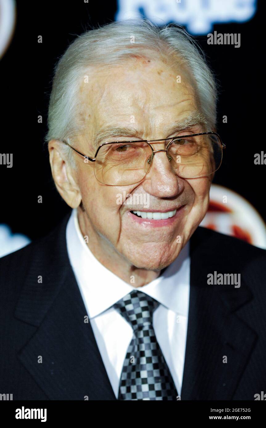 Ed McMahon attends arrivals for Entertainment Tonight and PEOPLE Emmy ...