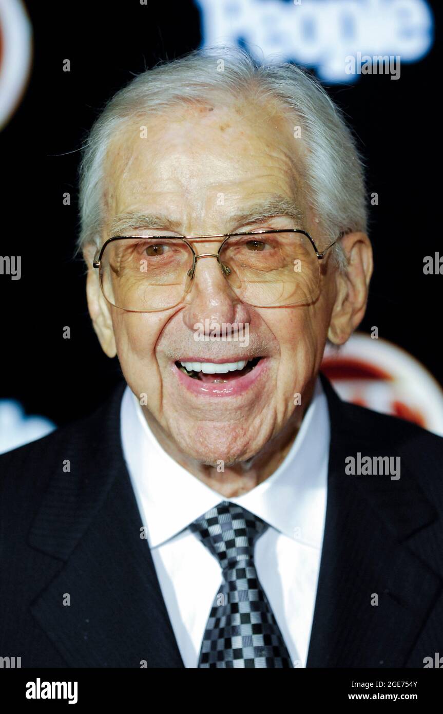 Ed McMahon attends arrivals for Entertainment Tonight and PEOPLE Emmy ...